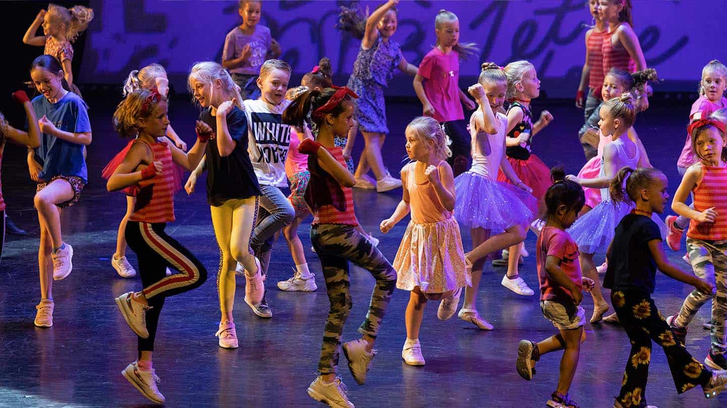 🎶💃 KidsDance in Zevenhuizen 🕺🎵 – SDM